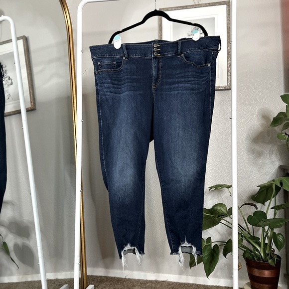 torrid | Jeans | Torrid Above Ankle Tattered Jeans 24r | Poshmark